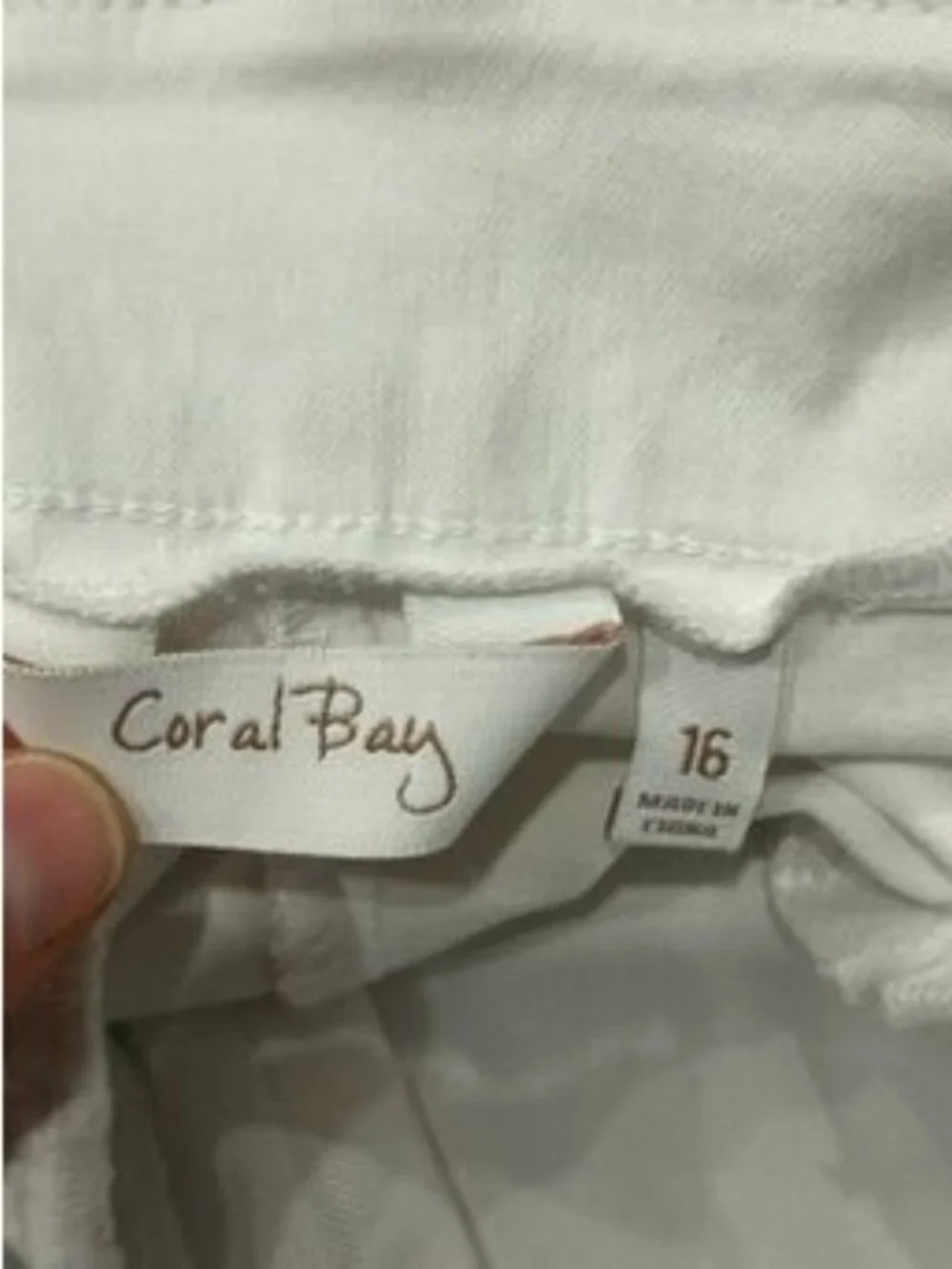 Coral Bay | Shorts | Coral Bay 6 White Stretch Pull On Bermuda Shorts ...